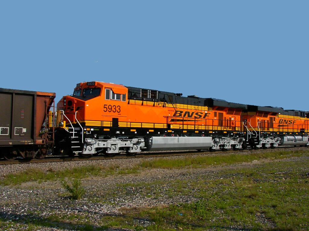 BNSF 5933
